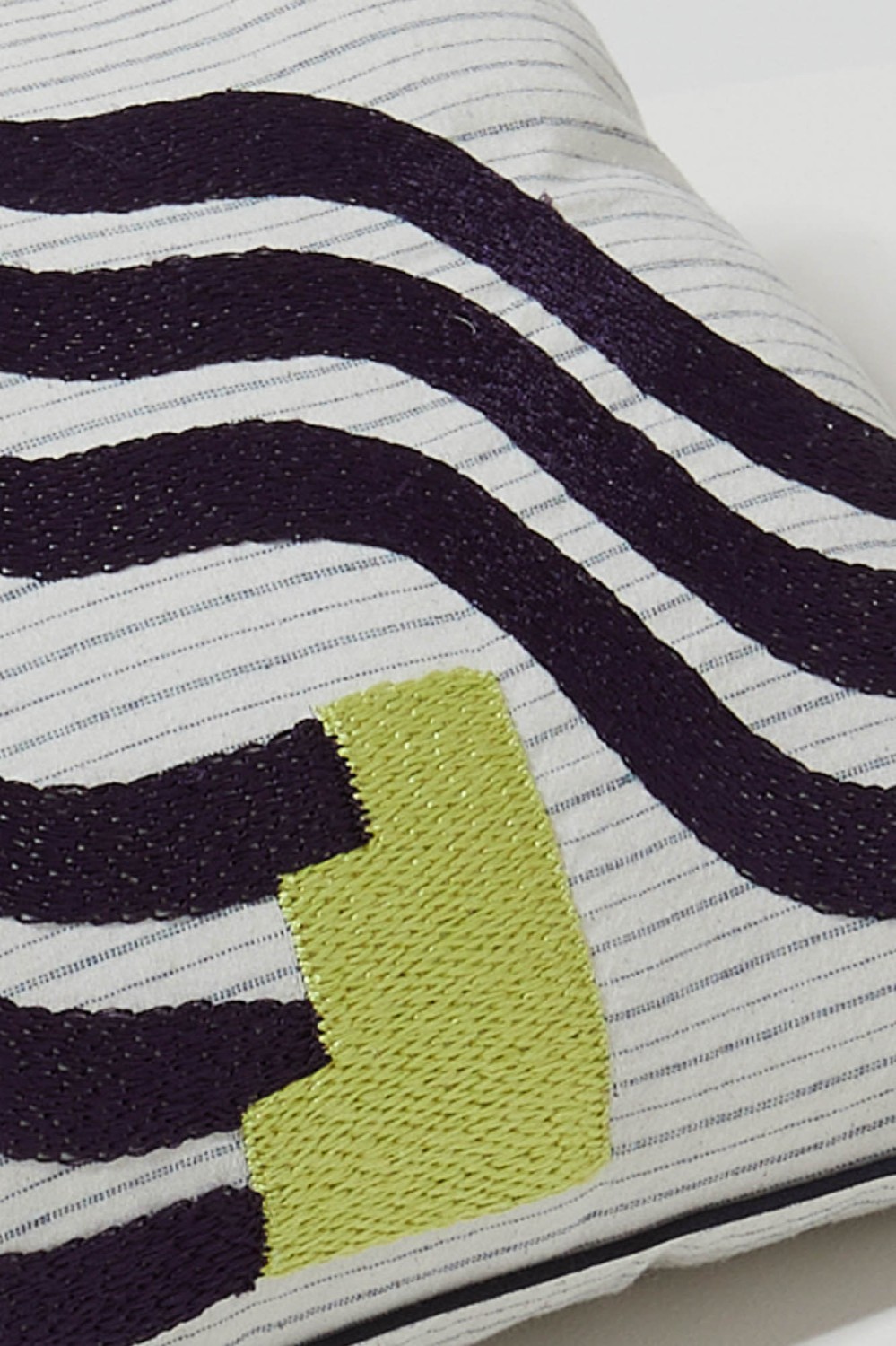 Cushions - Graphic and colorful