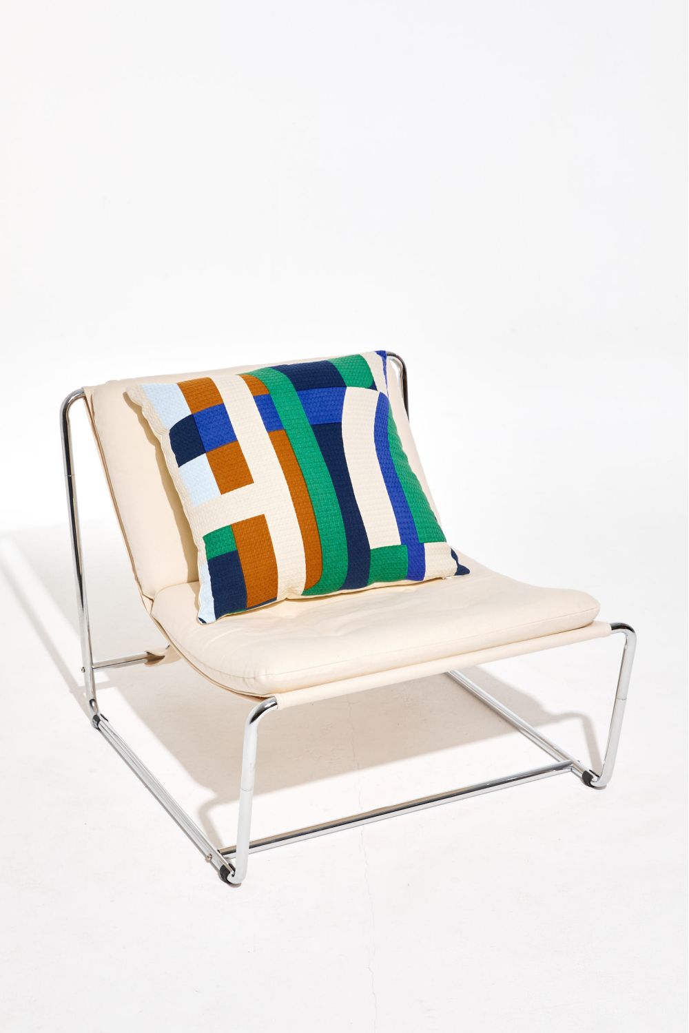 Home - Graphic and colorful